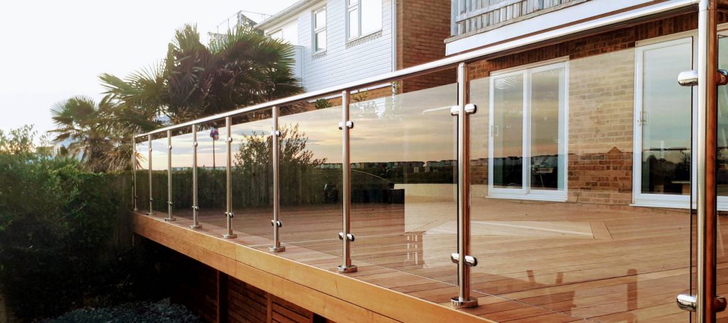 Glass Infill Balustrade - Viewpoint Balustrades